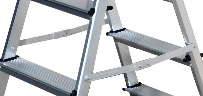 Professional 2x4 Multipurpose Aluminium Foldable Ladder Long Life Span